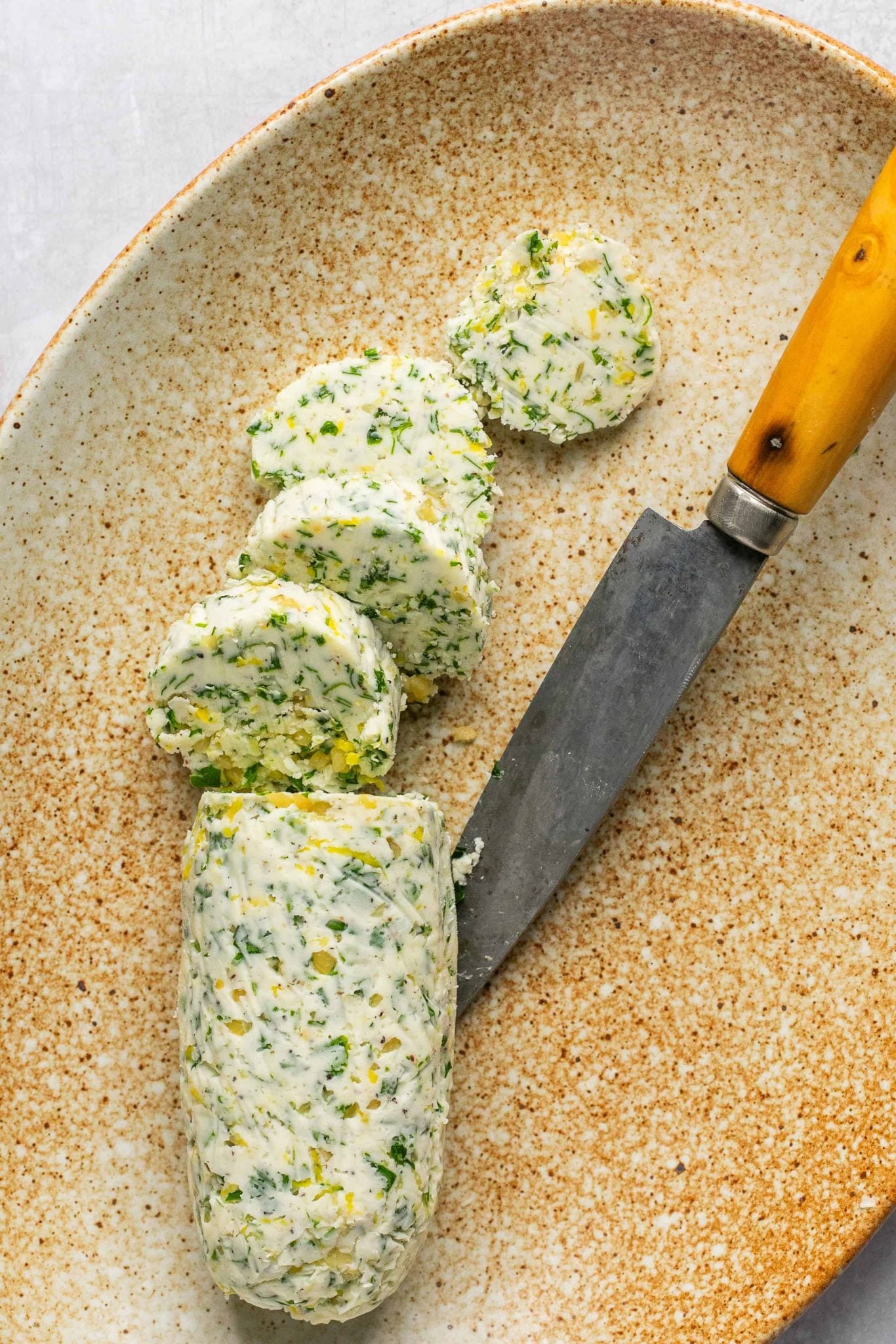 Garlic & Herb Compound Butter (A delicious steak butter)